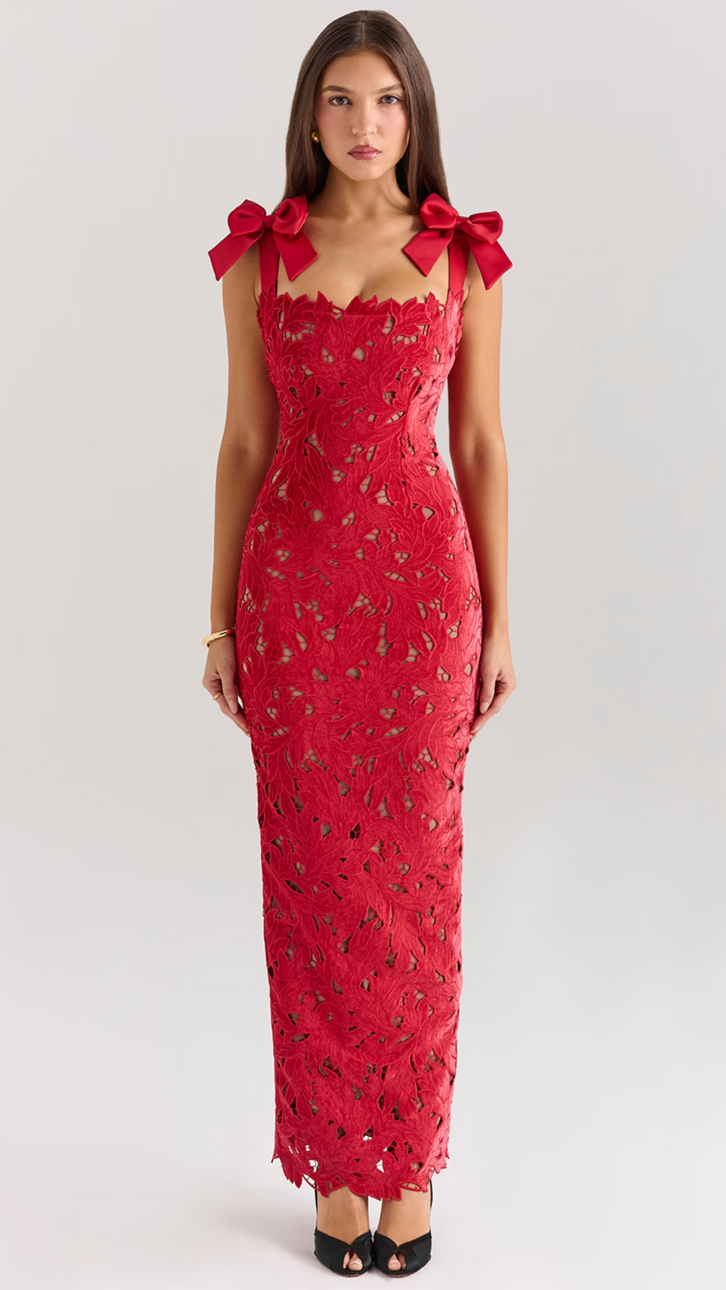 Tiff x Red – Wear Once Loved